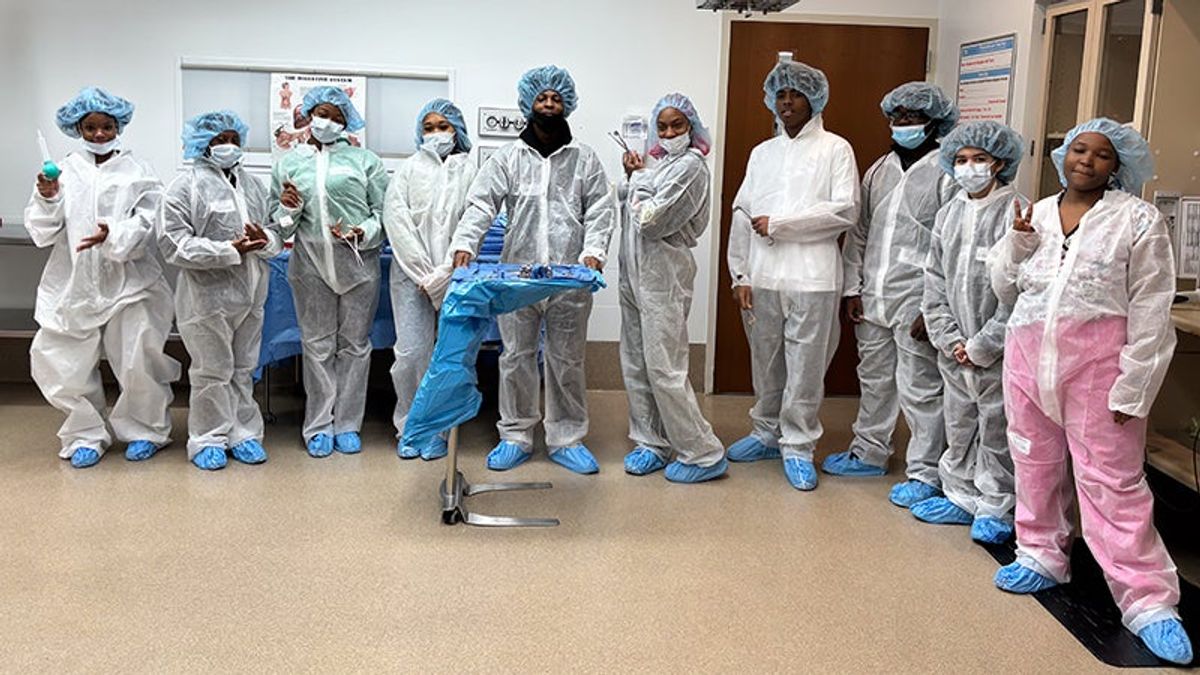 Sentara Obici shows Franklin students the world of patient care