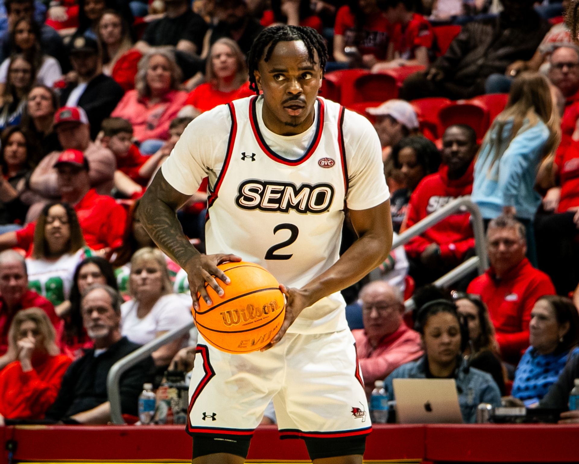 SEMO men’s basketball claims first in OVC after knocking off...