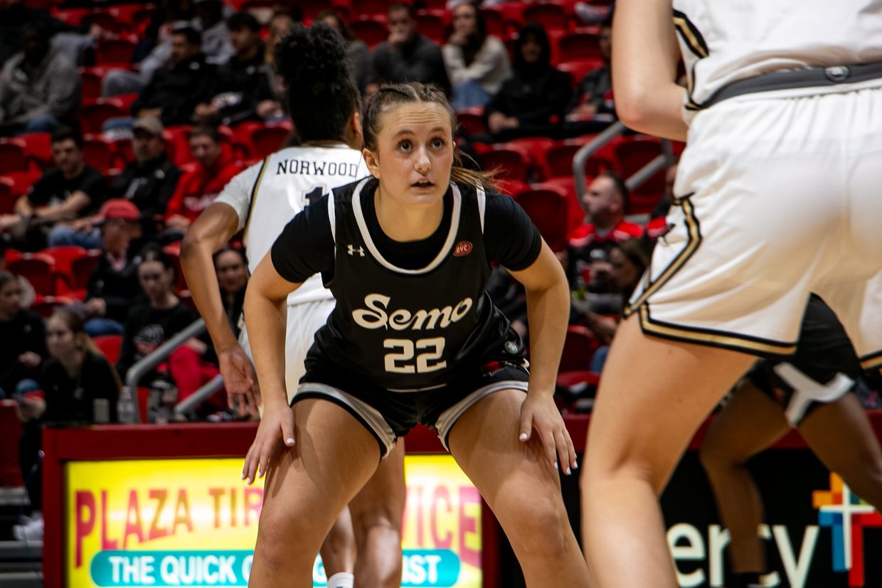 SEMO women’s basketball late push falls short against Linden...
