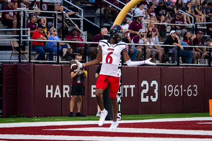 Catching greatness: Dorian Anderson's stellar start to his senior seas...