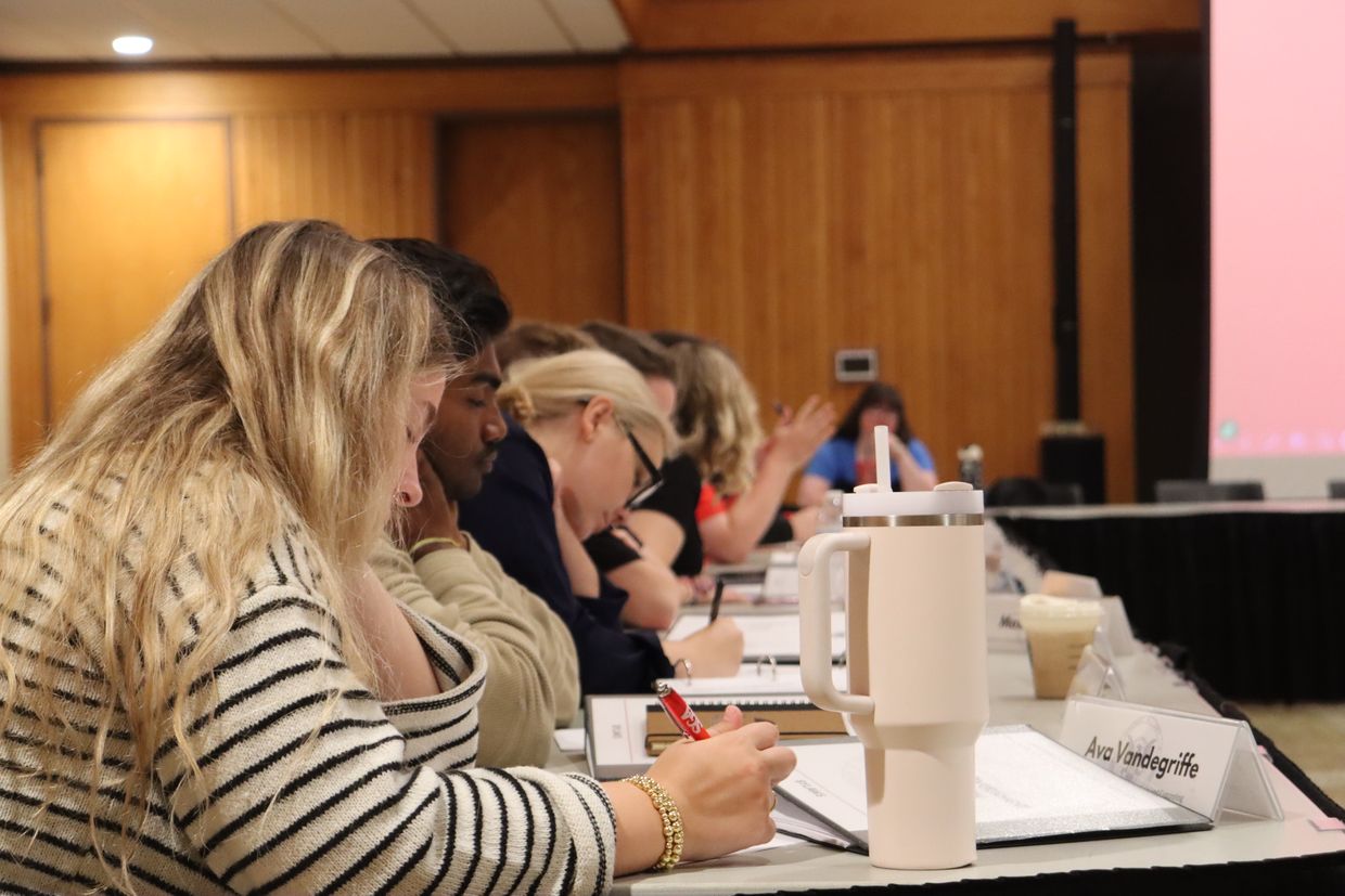 SGA meeting highlights food pantry discussion, budget review and new s...