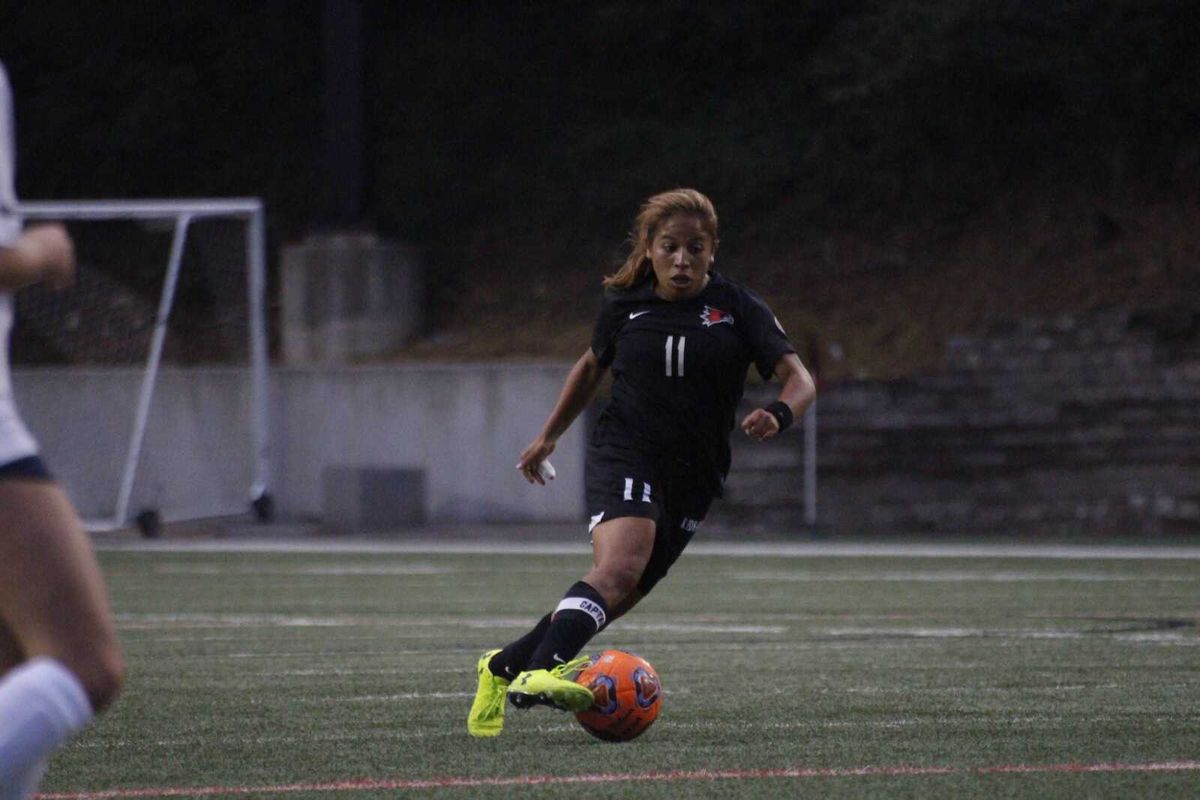 Redhawks soccer picks up first OVC win