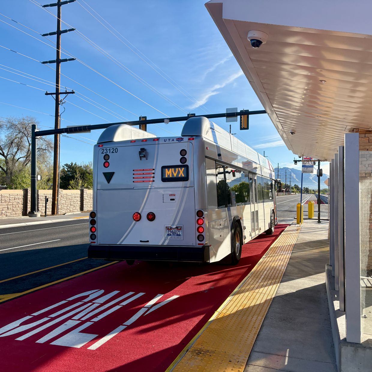 Utah Transit Authority launches Midvalley Express BRT route ...