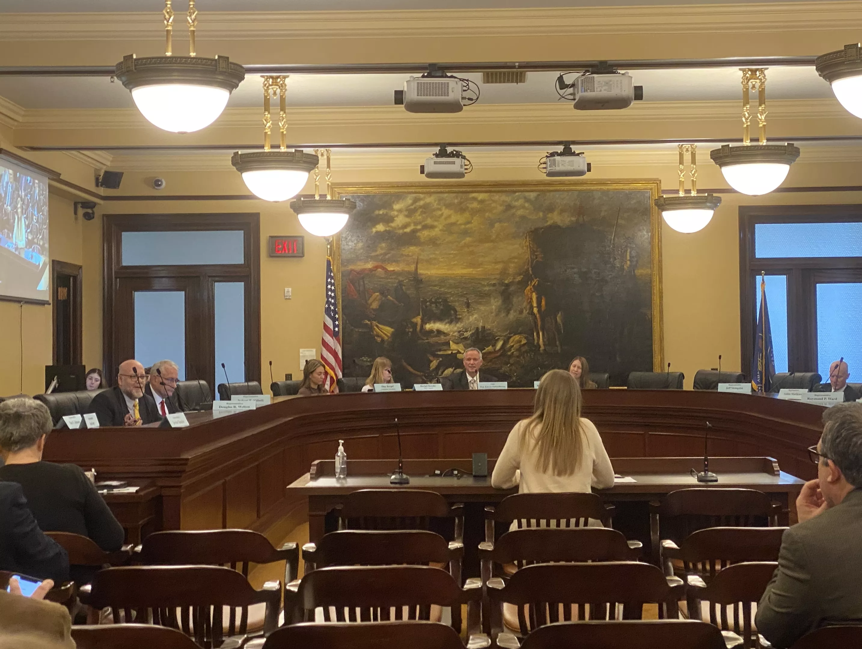 Bill allowing pregnant women to use Utah's carpool lanes gains House a...