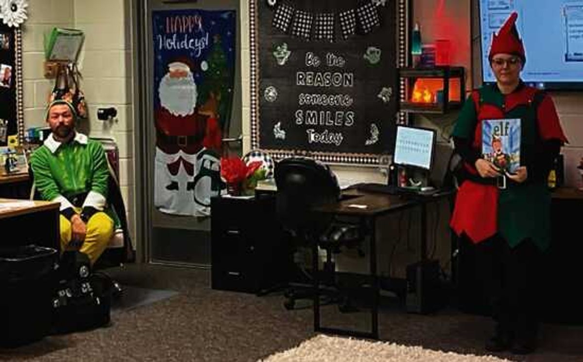 School resource officers bring their elf-selves to classroom