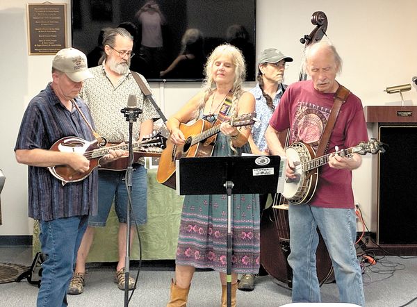 Ironweed Bluegrass Band brings toe-tapping tunes to 62nd Bu...