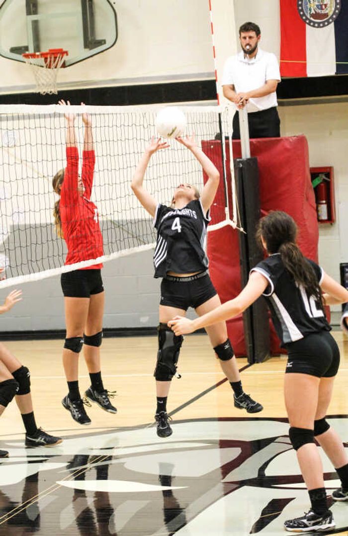 Lady Knights top Hume in three sets