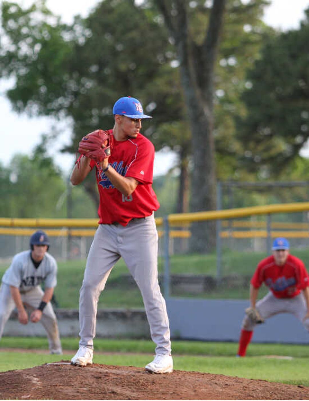 Griffons drop Outlaws for third straight victory