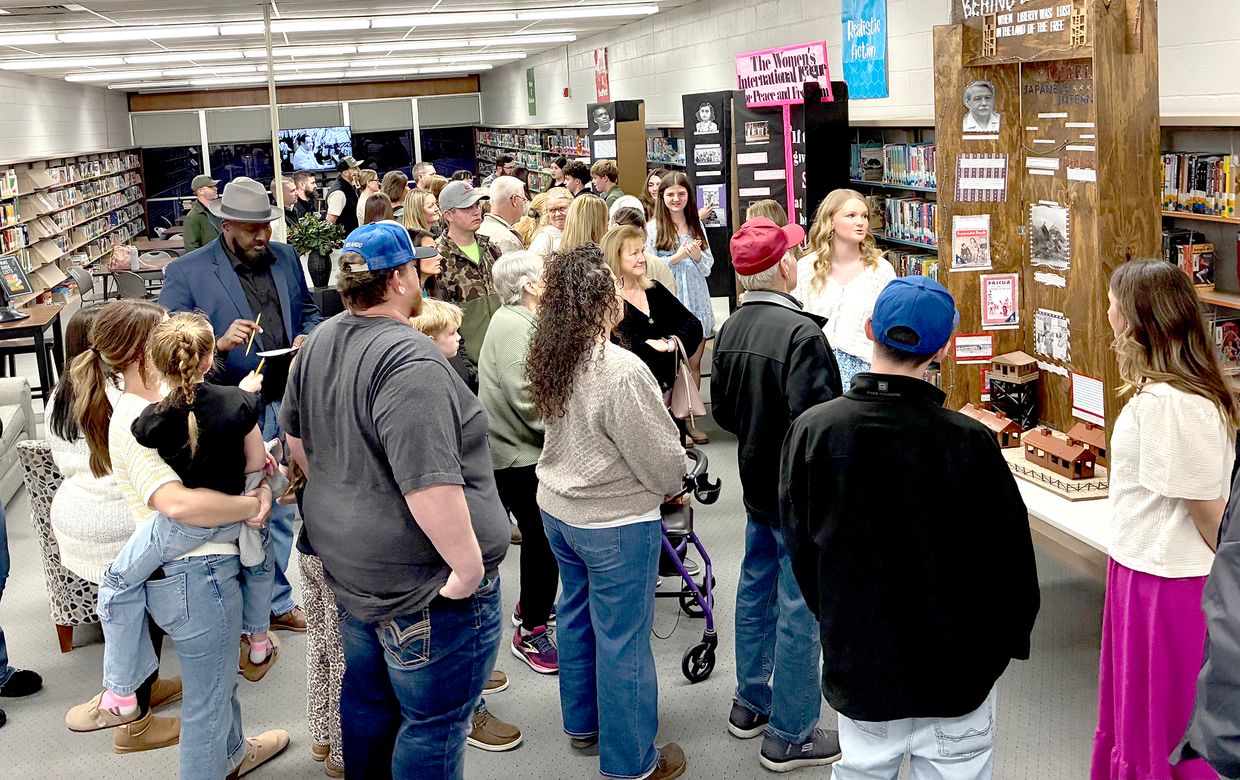 NMS students get practice, feedback on History Day projects