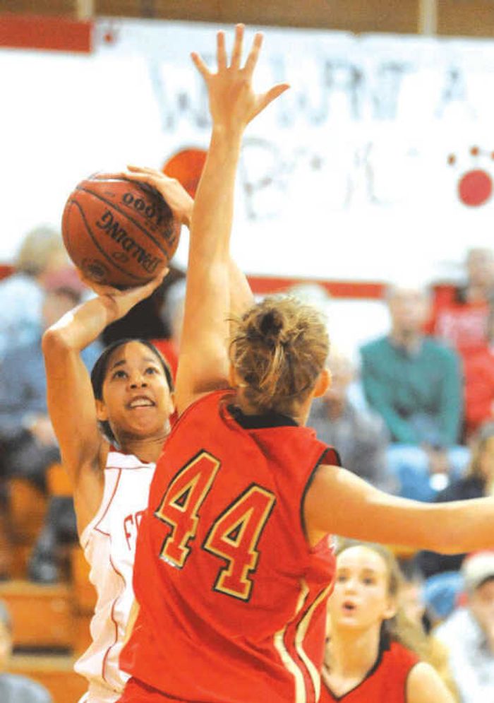 Fort Scott girls fall at home to LCHS