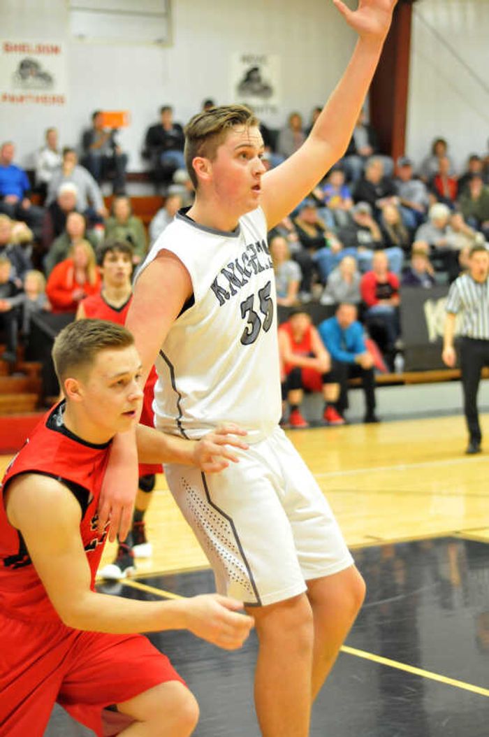 Area student-athletes garner GVVC basketball accolades