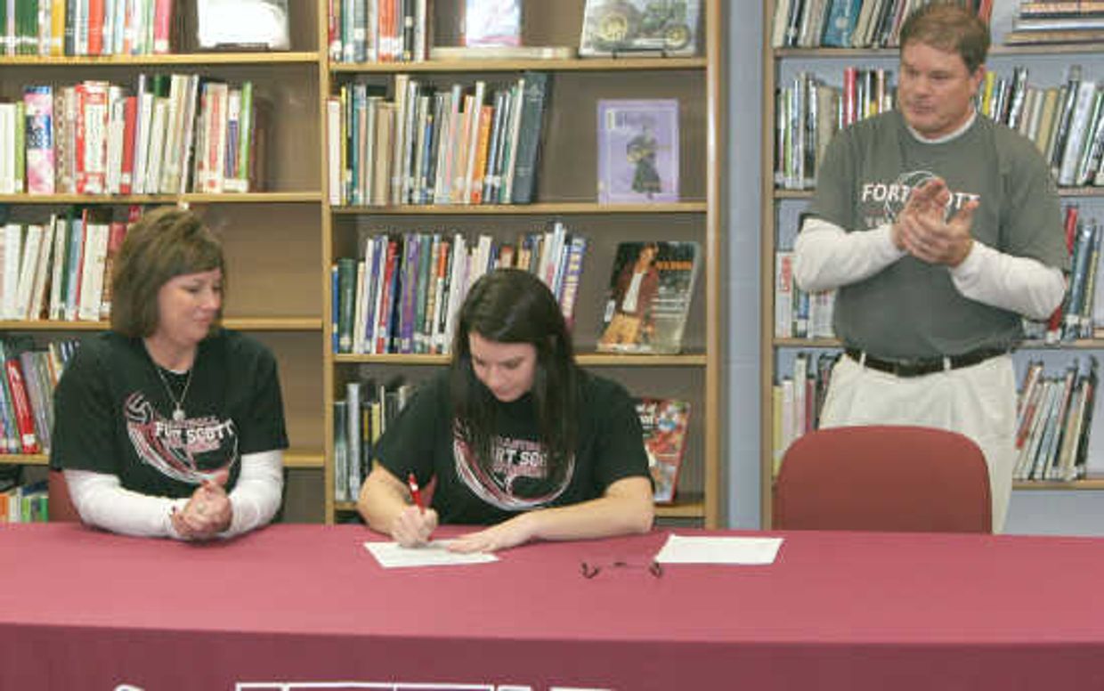 McNeley commits to play volleyball at Fort Scott CC