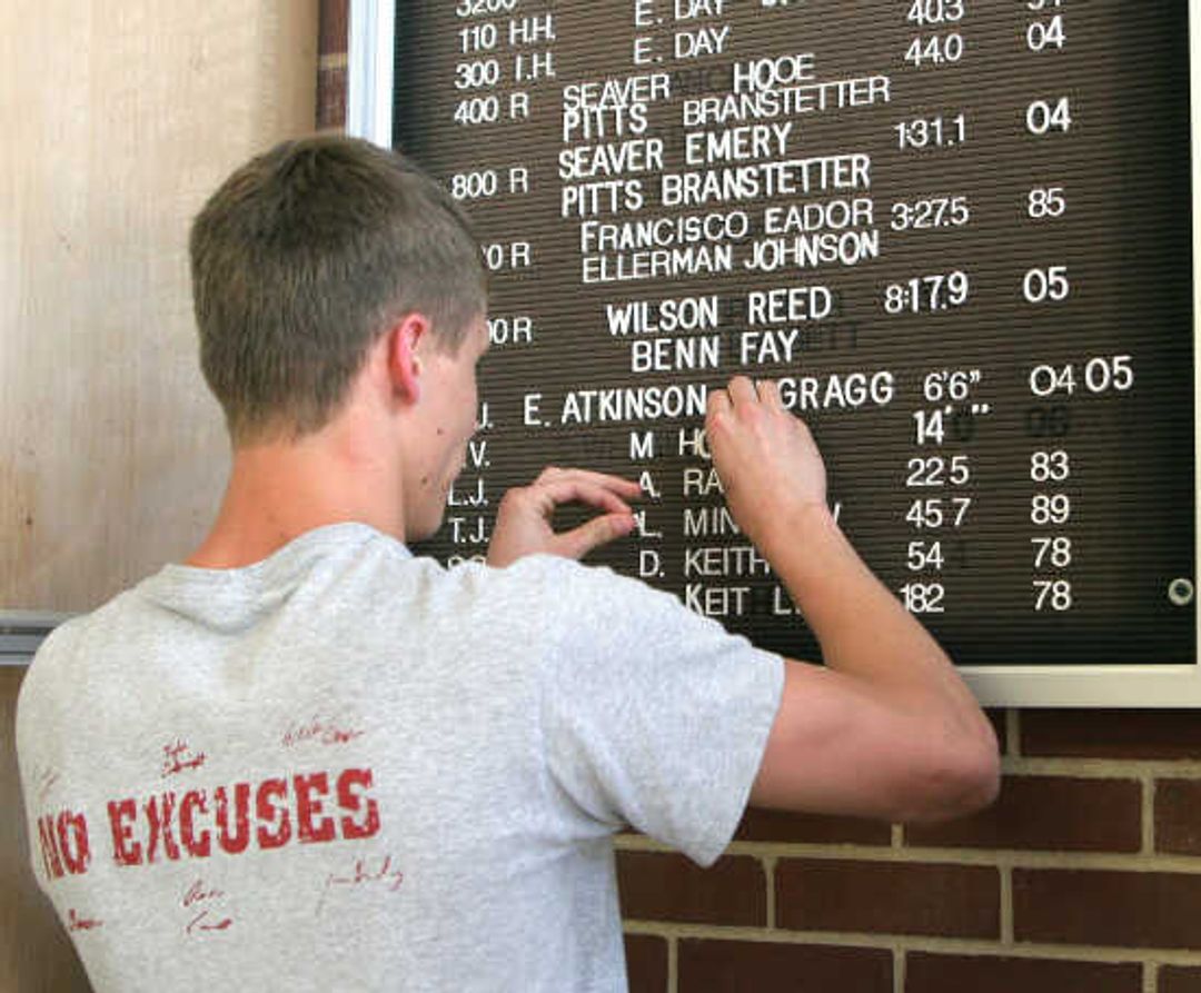 Hold breaks NHS pole vault record at Girard