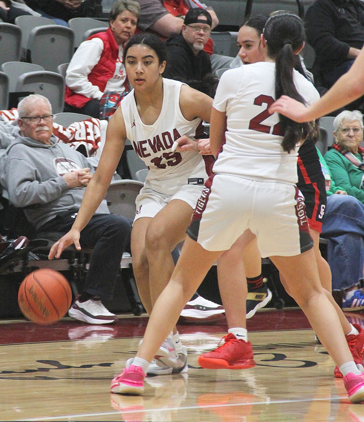 Lady Tigers head into Christmas on a six-game winning streak