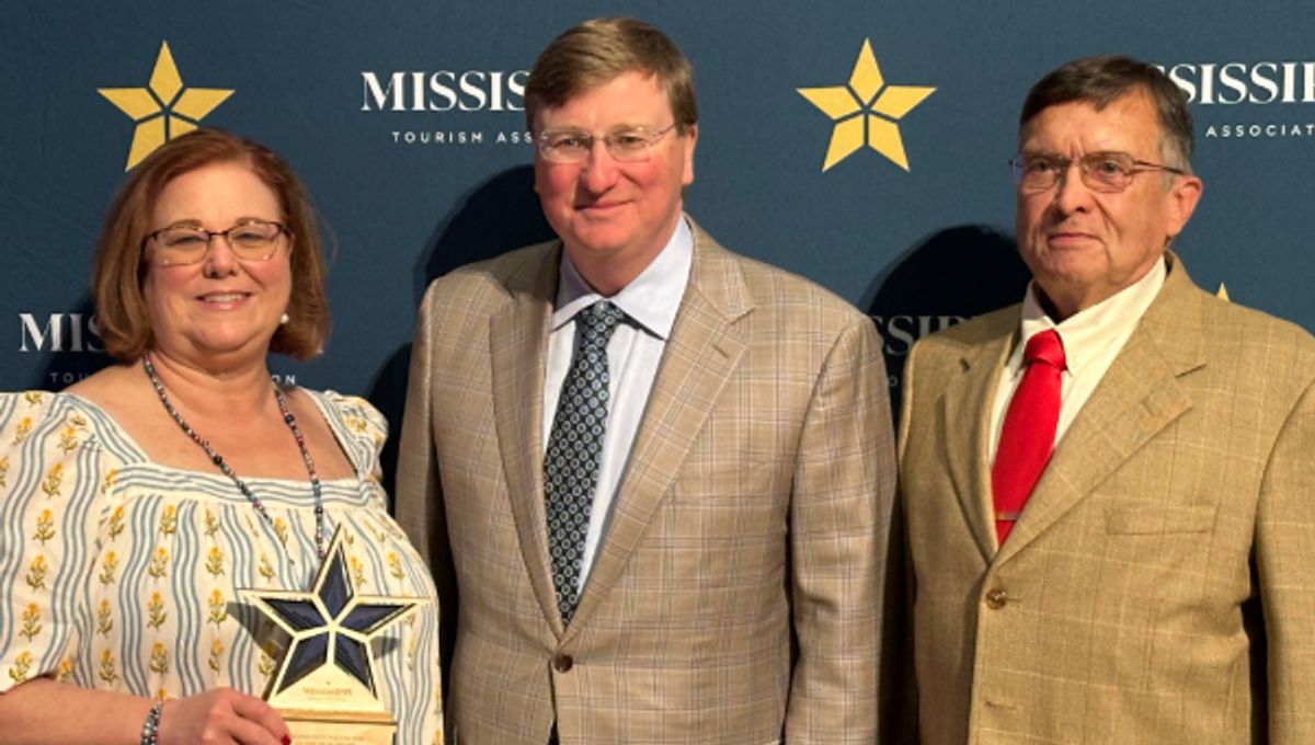 Vicksburg's Jennifer Coulter honored with Community Voluntee...