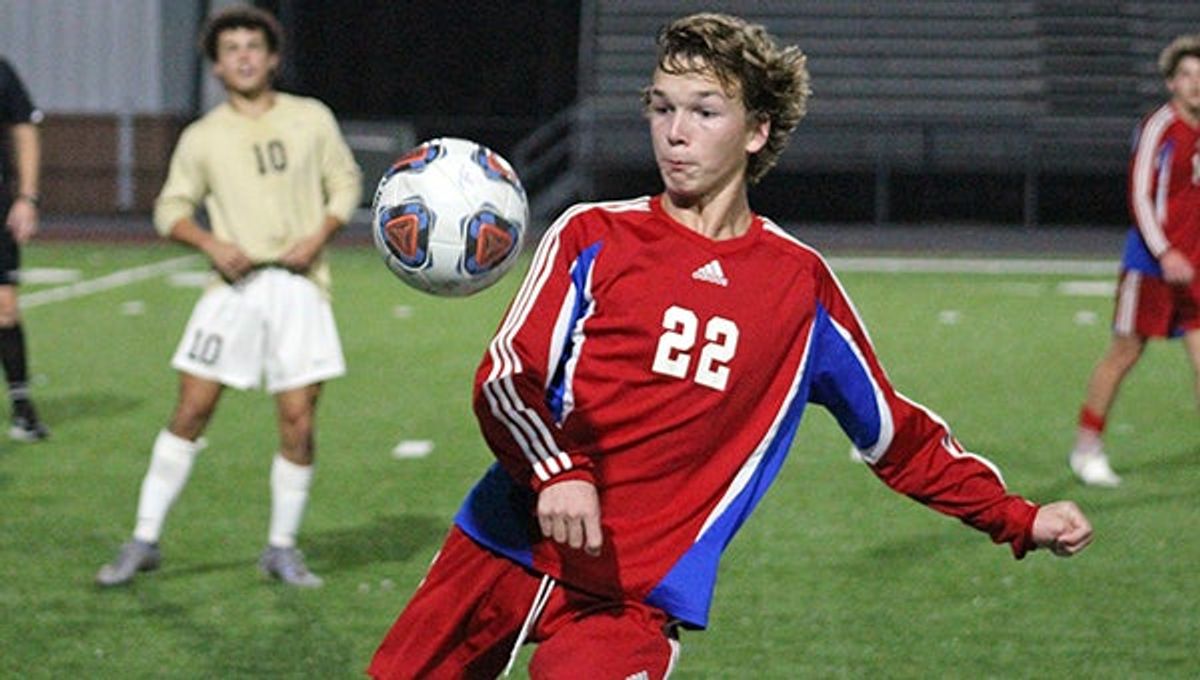 Warren Central goes on the defensive in search of soccer suc...