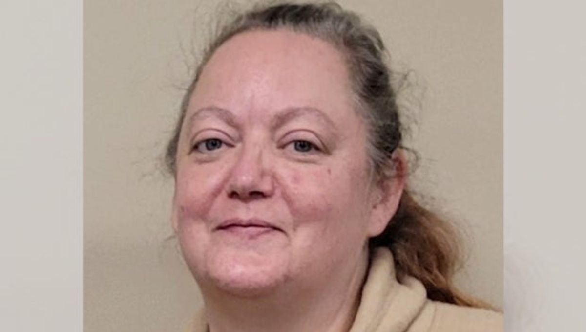 Pamela (Lee) Warren