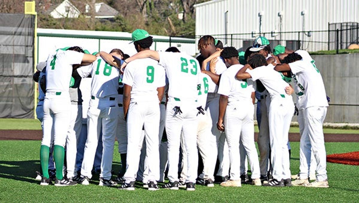 Sports column: VHS baseball coach Willis puts a new spin on ...