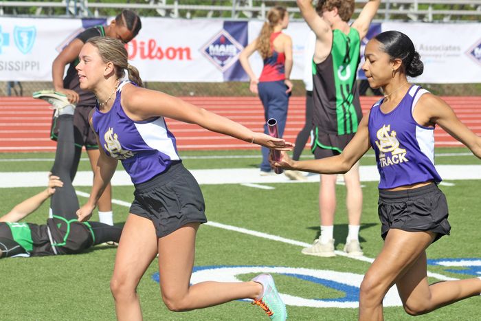 St. Al relay team wins gold at MAIS state meet