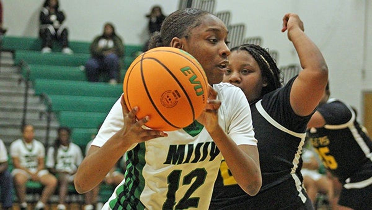Missy Gators motor past McComb