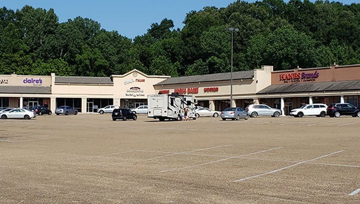 Outlets at Vicksburg on the market