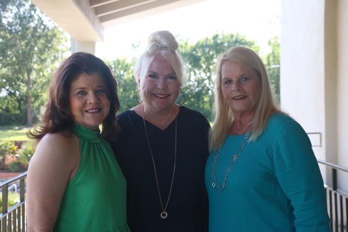 OUTLOOK: Miss Mississippi Hostesses proud to serve delegates