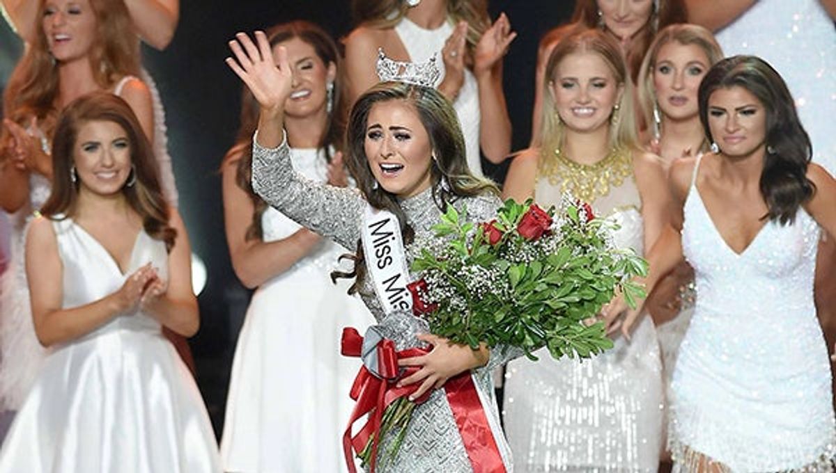 Holly Brand's Journey to Singing Stardom: A Miss Mississippi Crown and...