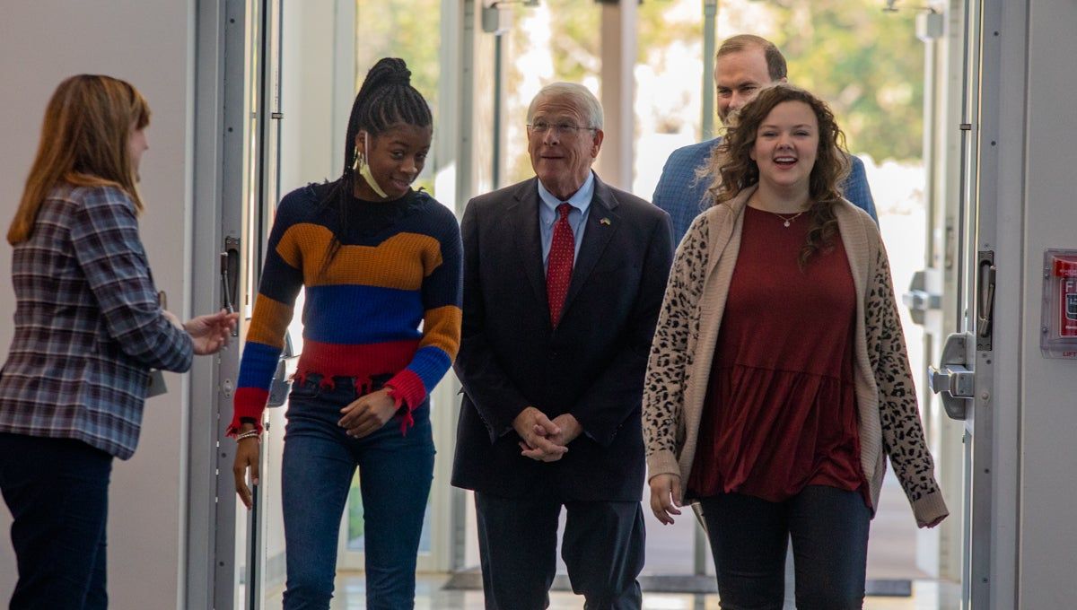 U.S. Senator Roger Wicker visits students at Academy of Innovation, re...