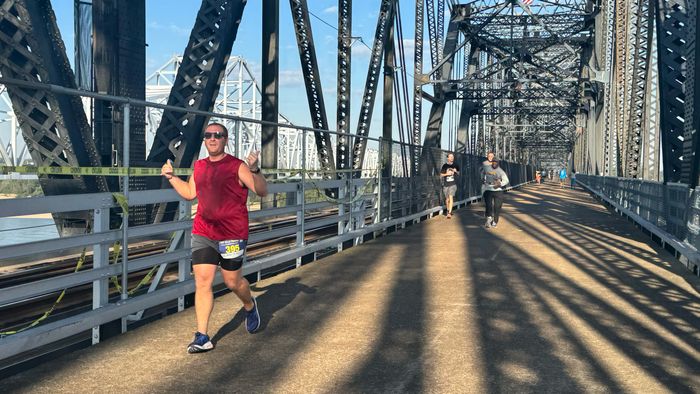 Bates, Hood take top honors at 37th annual Over the River Run