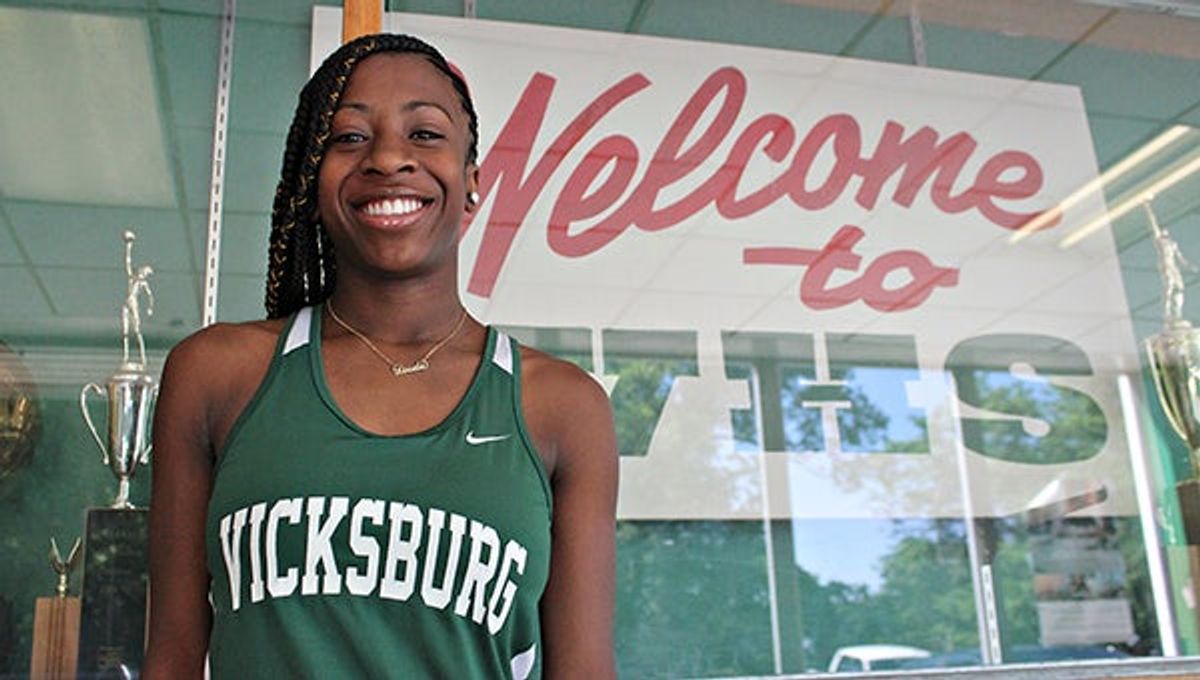 Anderson pushes through to the gold