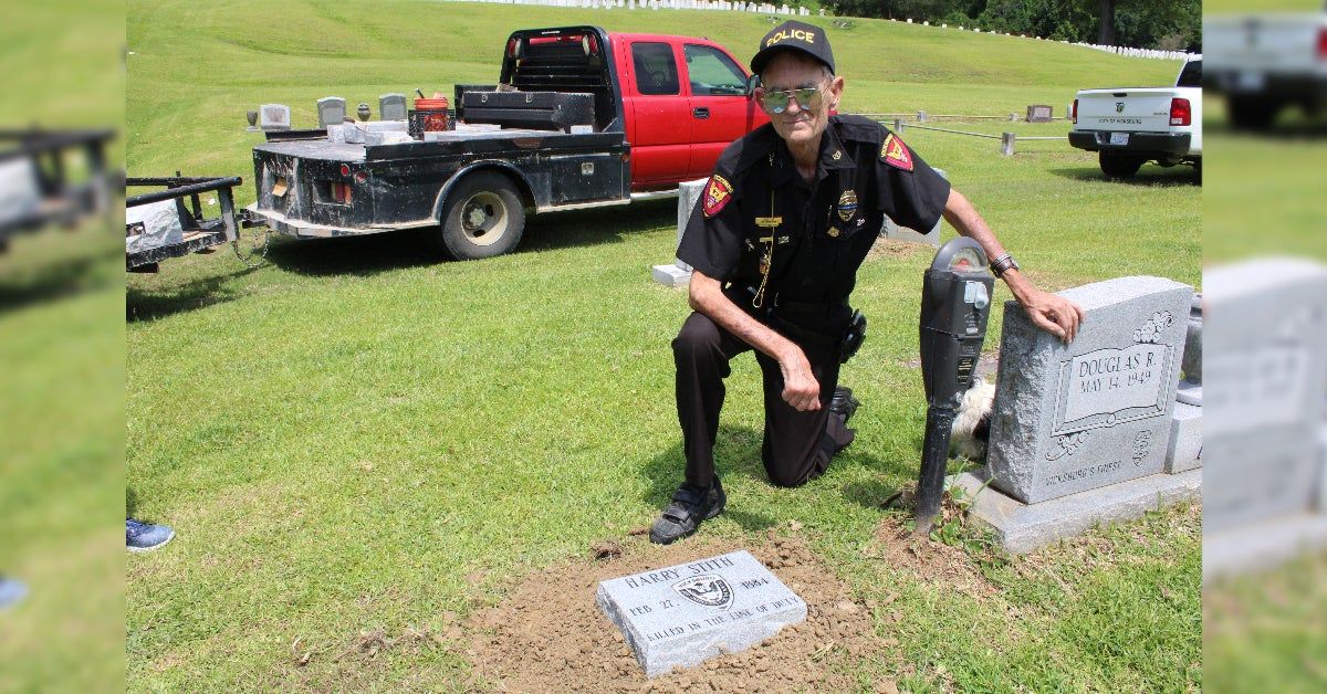 Officer killed in 1884 gets new home in Cedar Hill Cemetery