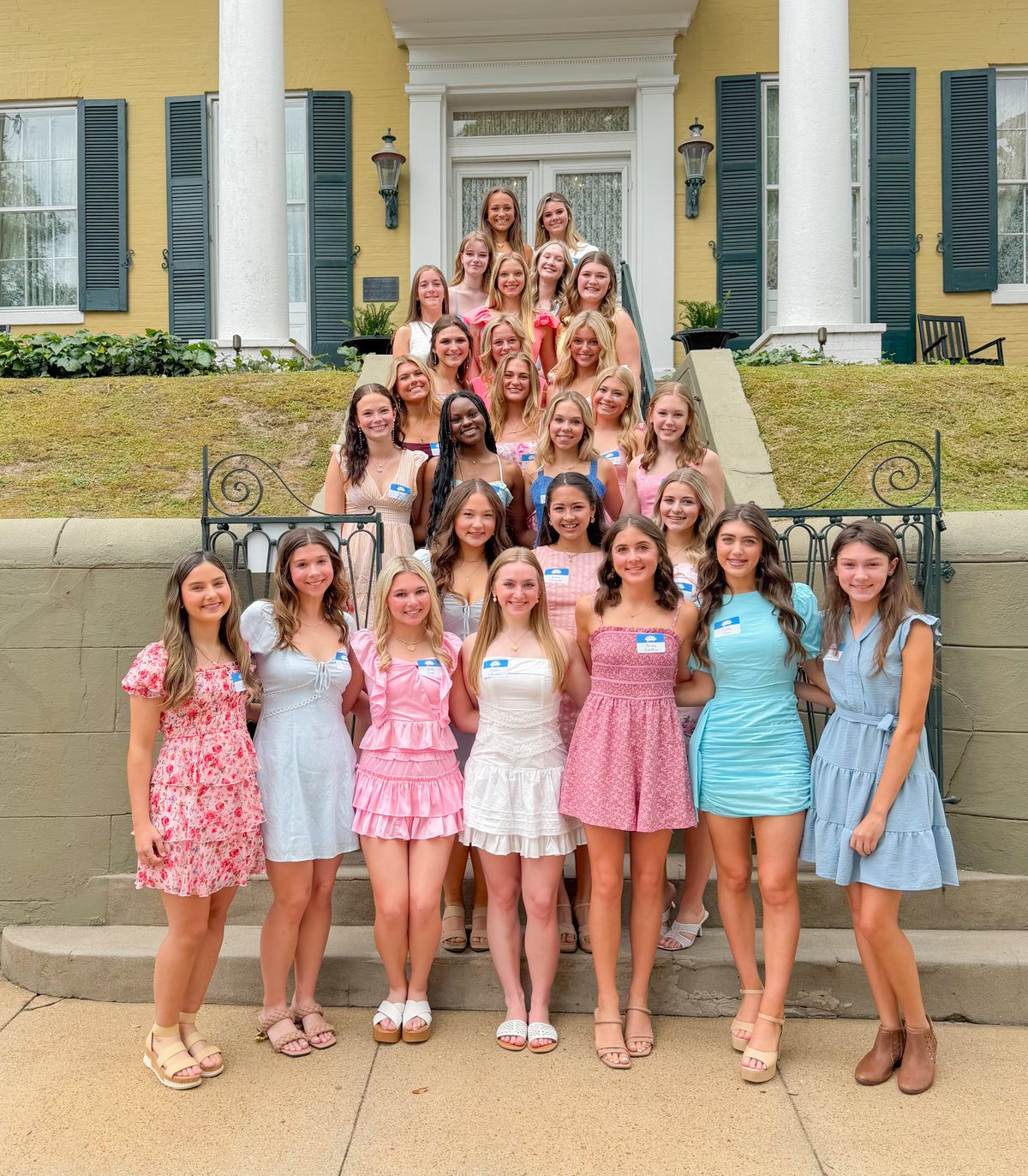 Junior Auxiliary of Vicksburg launches Crown Club to nurture...