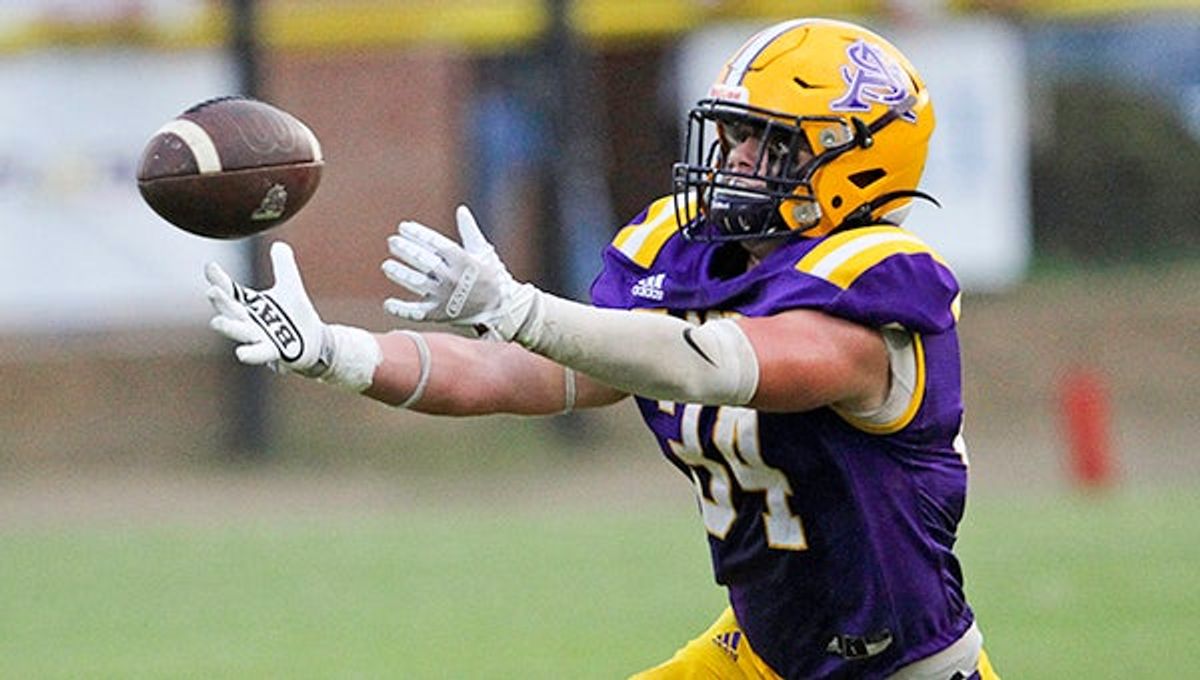 Flashes keep fighting through difficult season