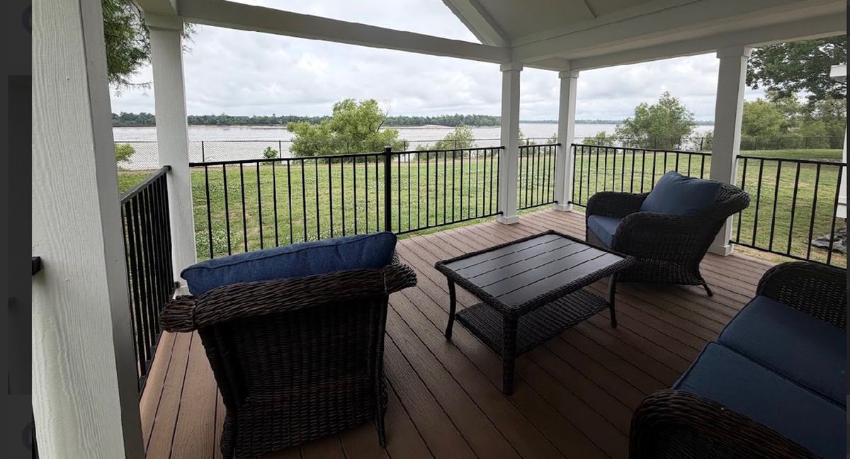 Around the 'Bend': New riverfront property offers room with ...