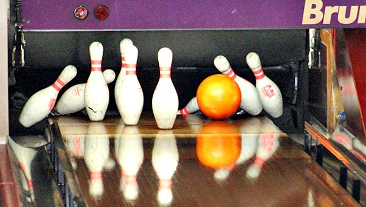 Warren Central bowling team earns first win of season