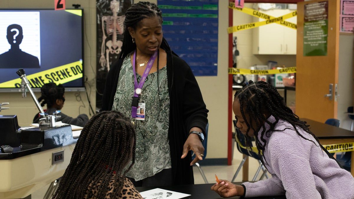 Warren Central Intermediate School hosts Health and Human Se...