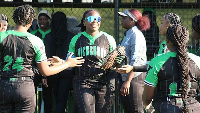 Missy Gators rip apart Ridgeland, close in on playoff berth