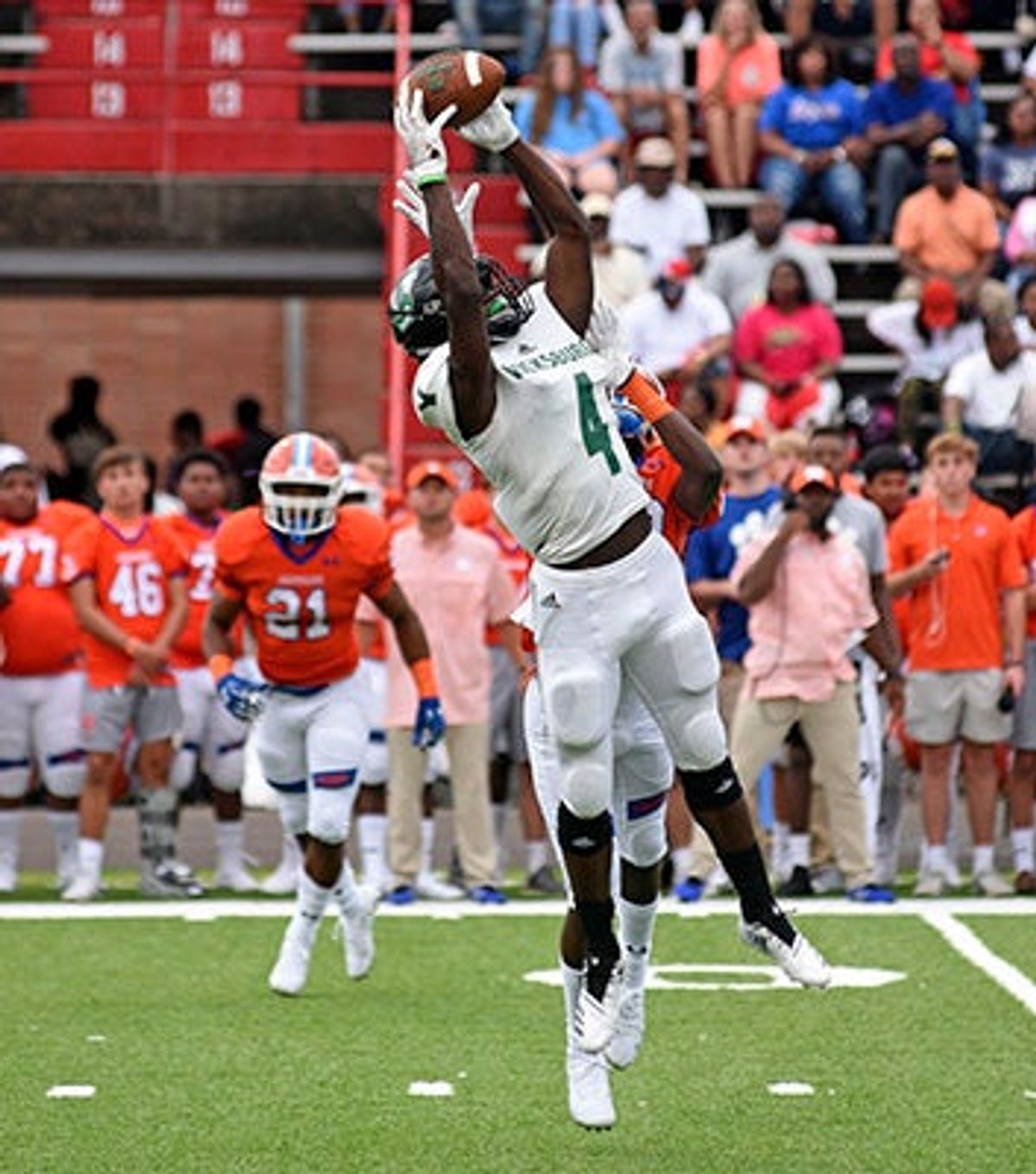 Gators can't hang with mighty Madison Central in the Red Carpet Bowl