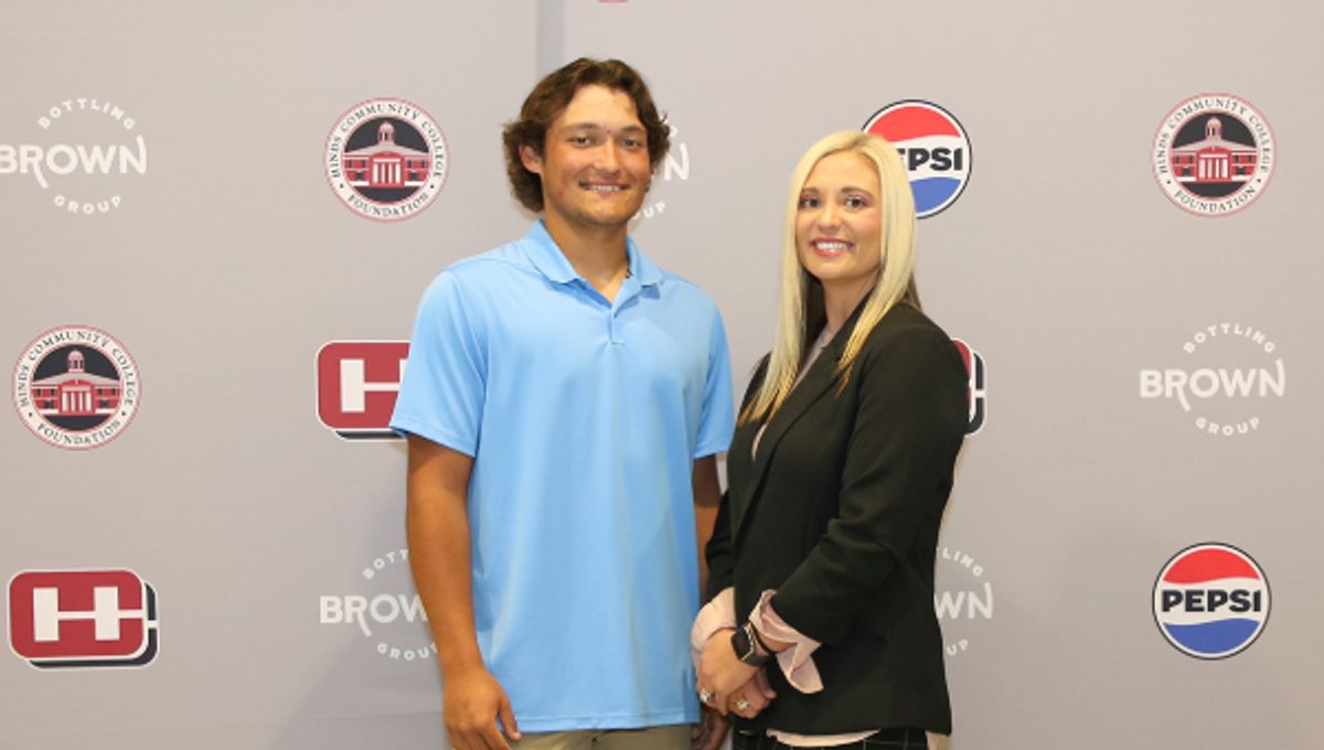 Vicksburg's Kylan Landers earns David Cater Memorial Scholarship