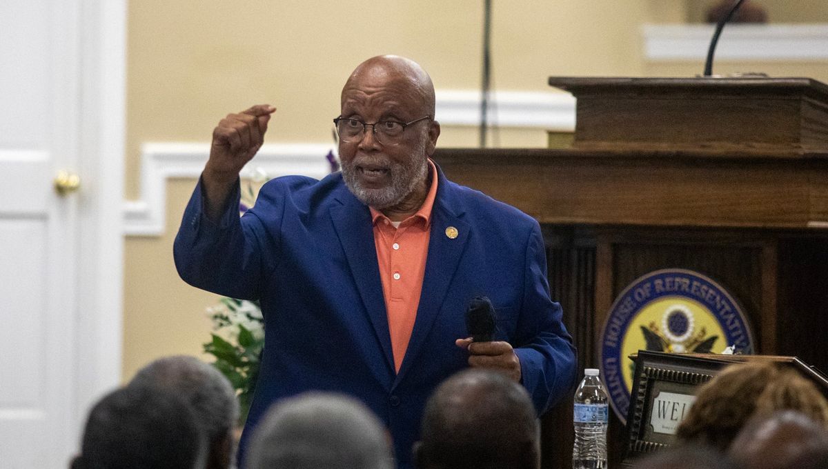 Congressman Thompson speaks in Warren County