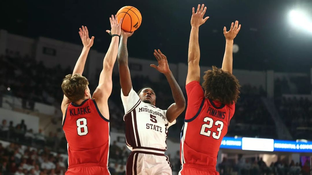 Pinkins' late basket lifts Ole Miss over Mississippi State