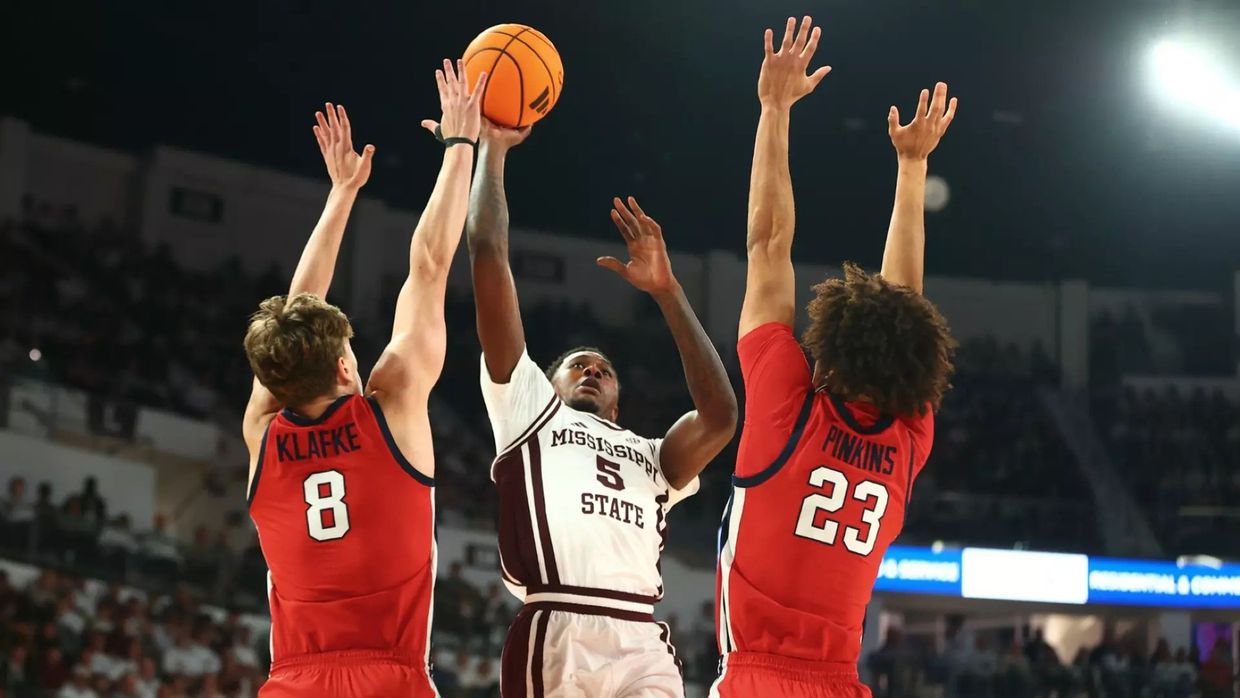 Pinkins' late basket lifts Ole Miss over Mississippi State