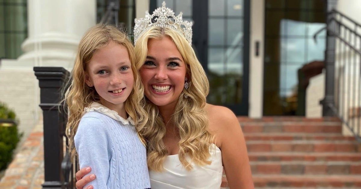 HOTTY TODDY: Vicksburg's Anna Ware Brown crowned Homecoming Queen at O...
