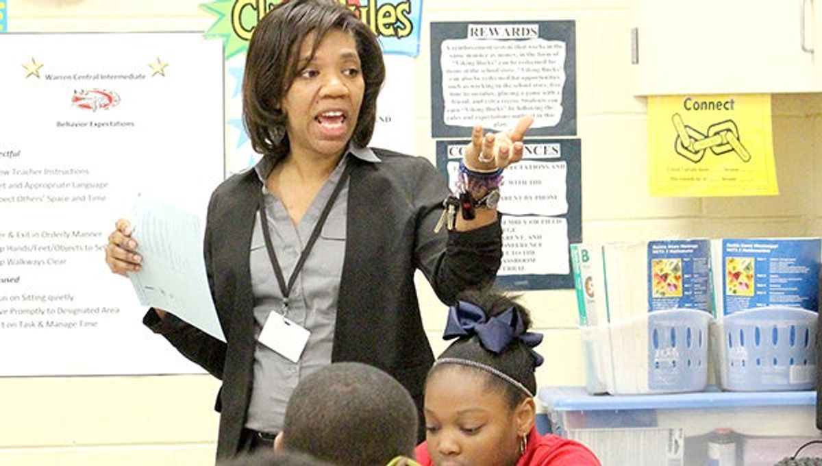 Warren Central Intermediate teacher didn't envision a teachi...
