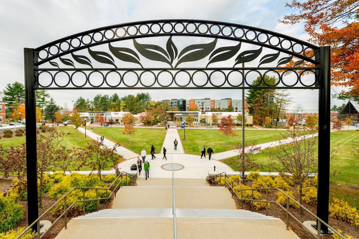 SNHU announces Vicksburg students included in Fall 2025 Dean...