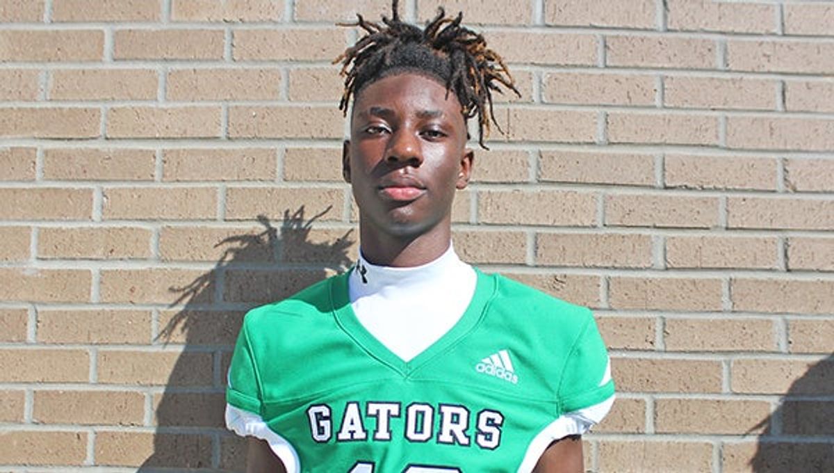 Gators stomp Lafayette in first round of Class 5A tournament