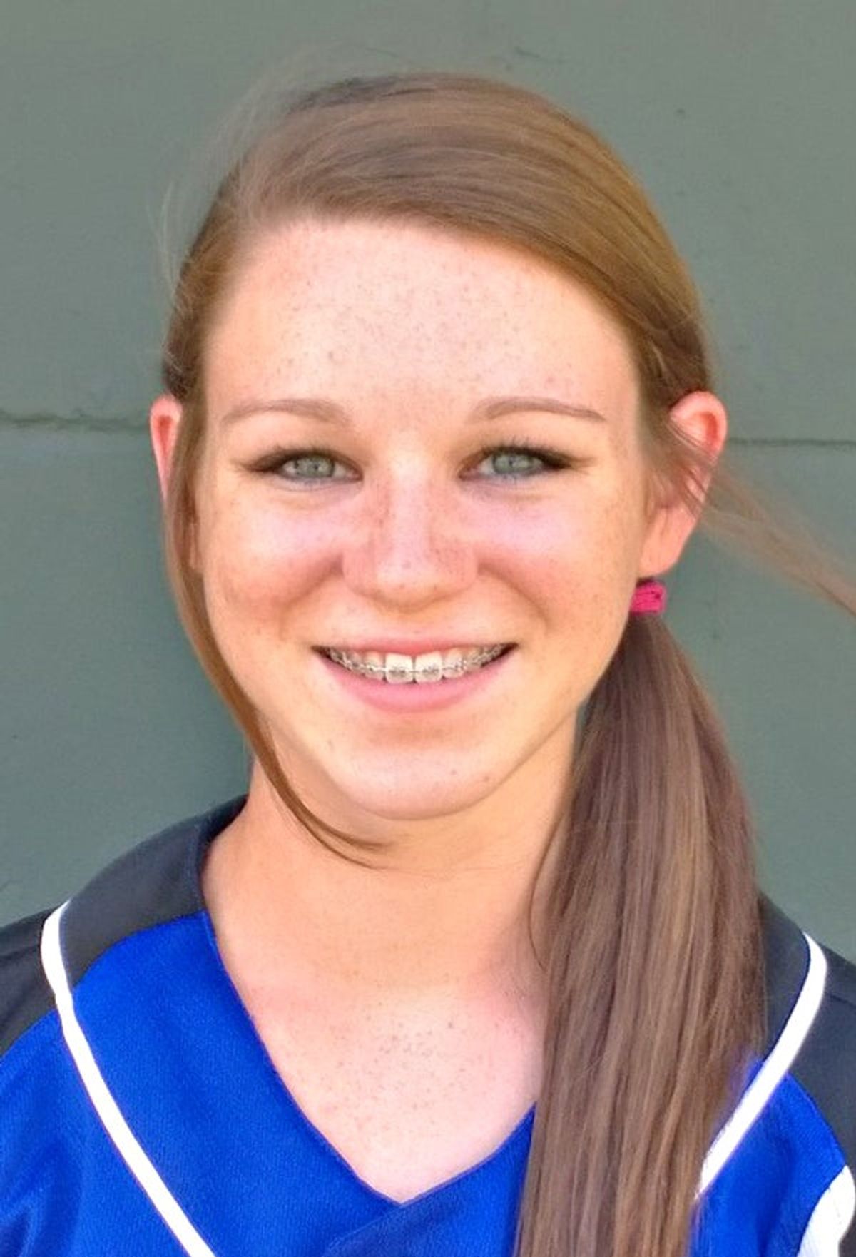 PCA, WC cruise to softball wins