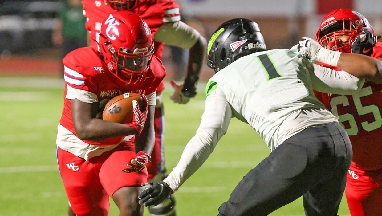 Fullback Fred Mixon does it all during Warren Central's cham...