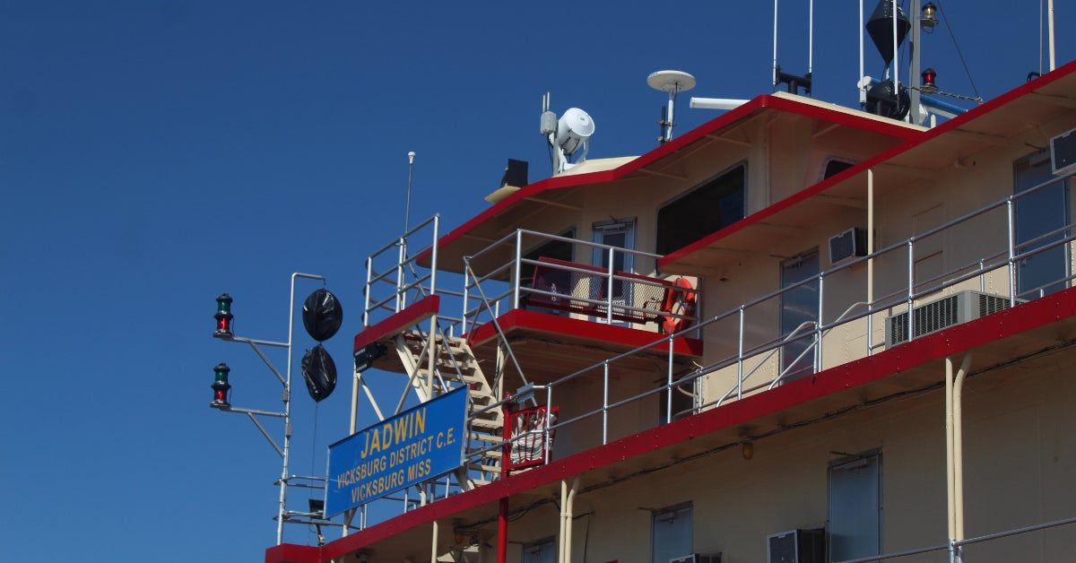 VIDEO: Dredge Jadwin captain speaks on Mississippi River levels, dredg...