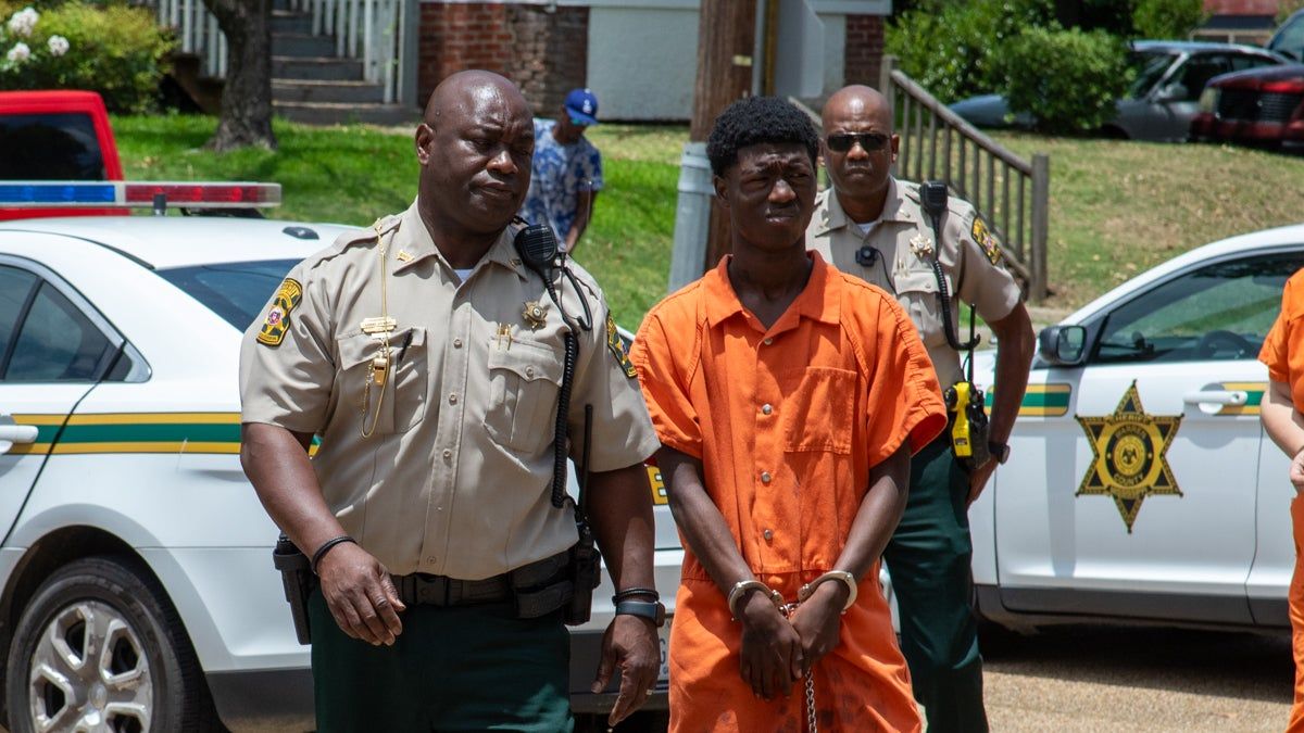 VIDEO: Teenage murder suspect makes initial appearance in Wa...